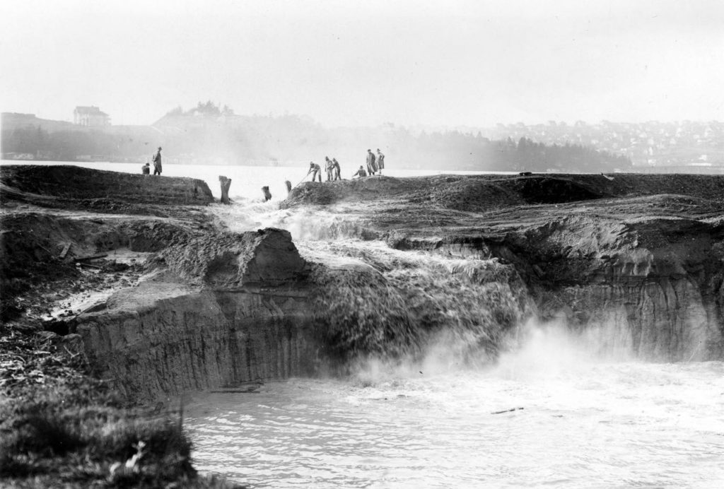 Celebrating the Montlake Cut: Our Home Course Turns 100 - Washington Rowing